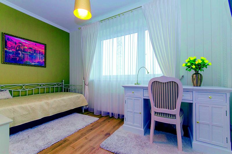 Image Recoloring Based on Object Color Distributions