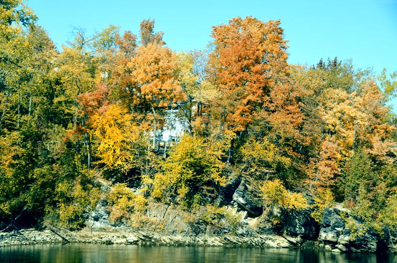 Image Recoloring Based on Object Color Distributions